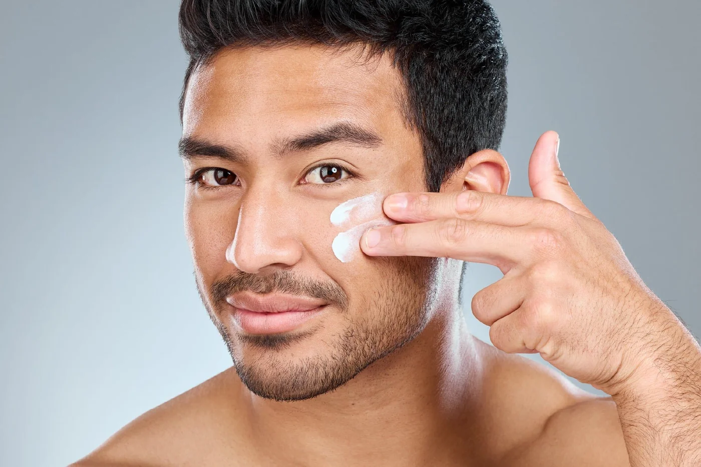 De-Tan Solutions for Men: Simple and Effective Options – FoxtaleDownload the App