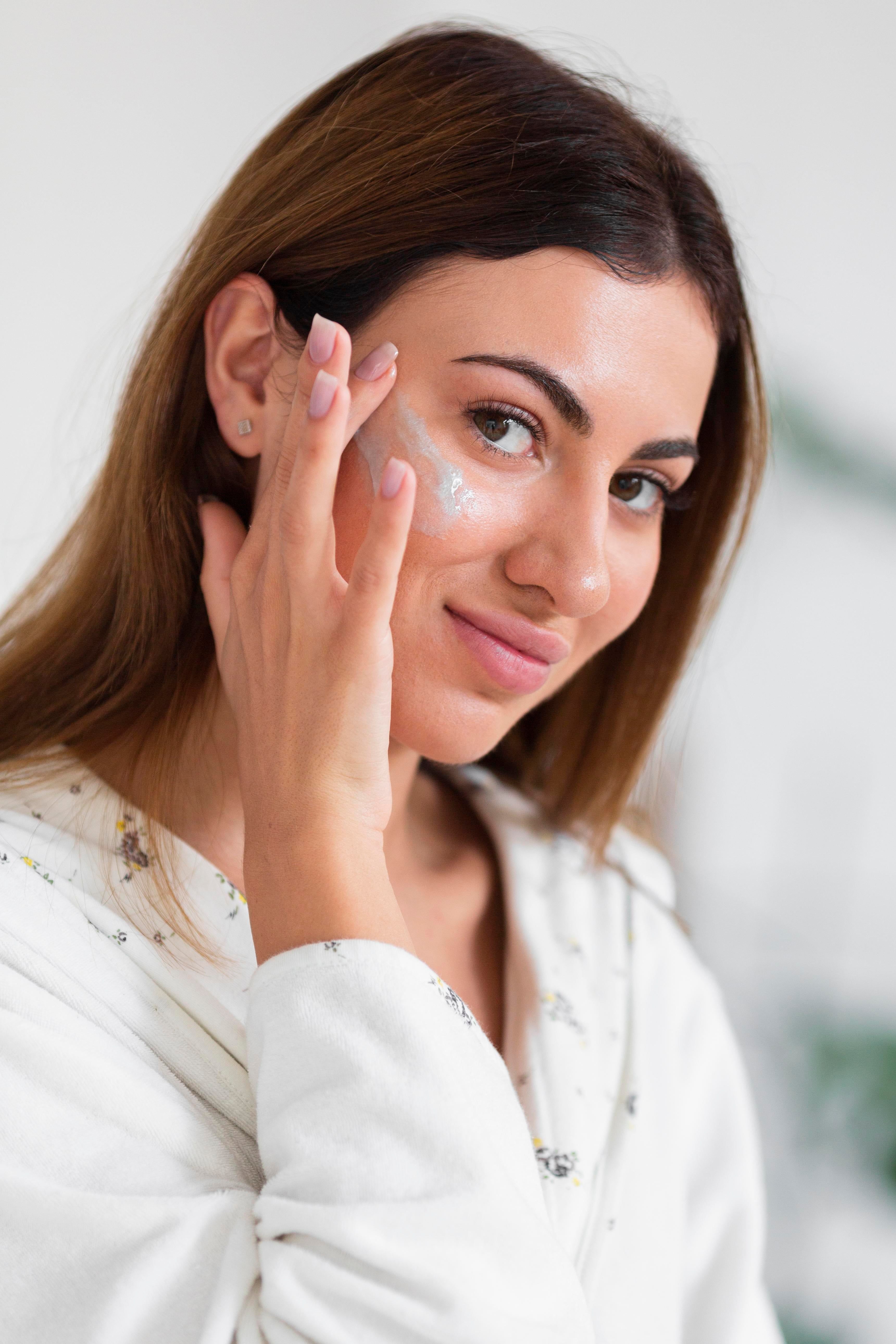 How to Choose an Oil-Free Moisturizer for Sensitive Skin – Foxtale
